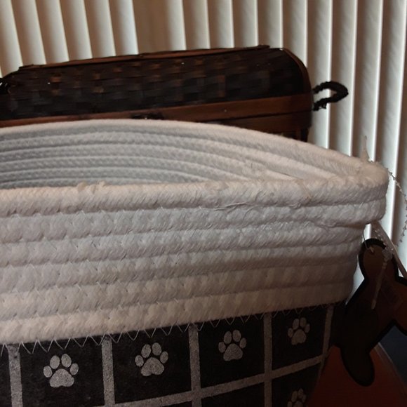 Winifred & Lily | Small Pets | Winifred Lily Paws Design Pet Toy ...